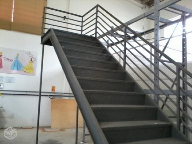 Escada de Ferro Caracol - Sempre Serralheria